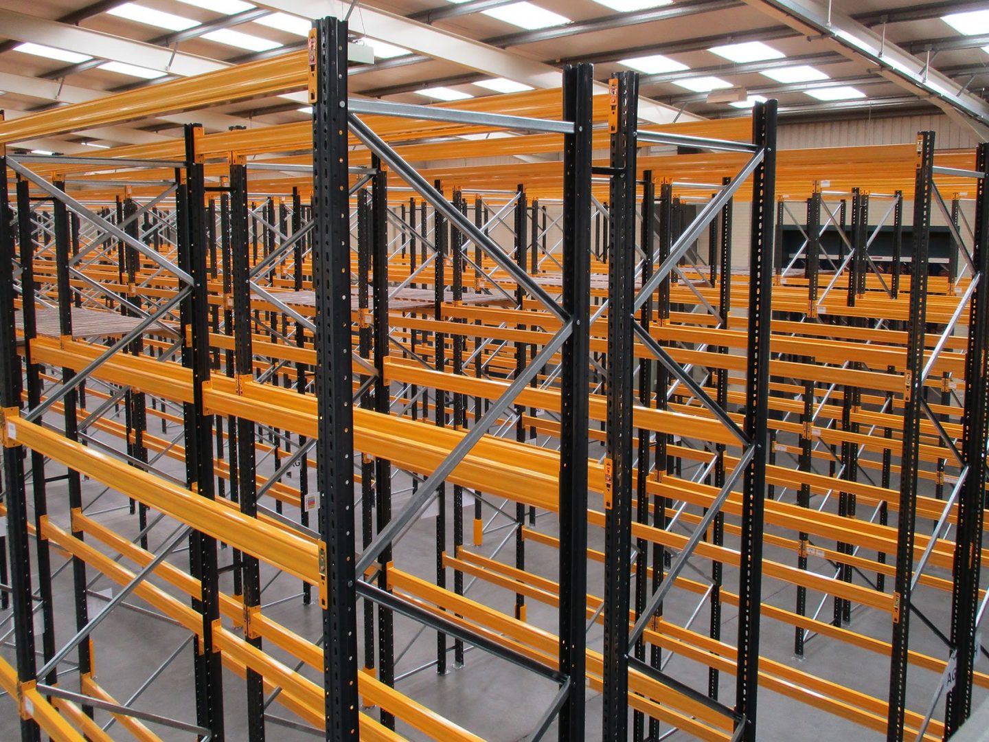 Sell Your Pallet Racking – We Buy Used Warehouse Racking UK